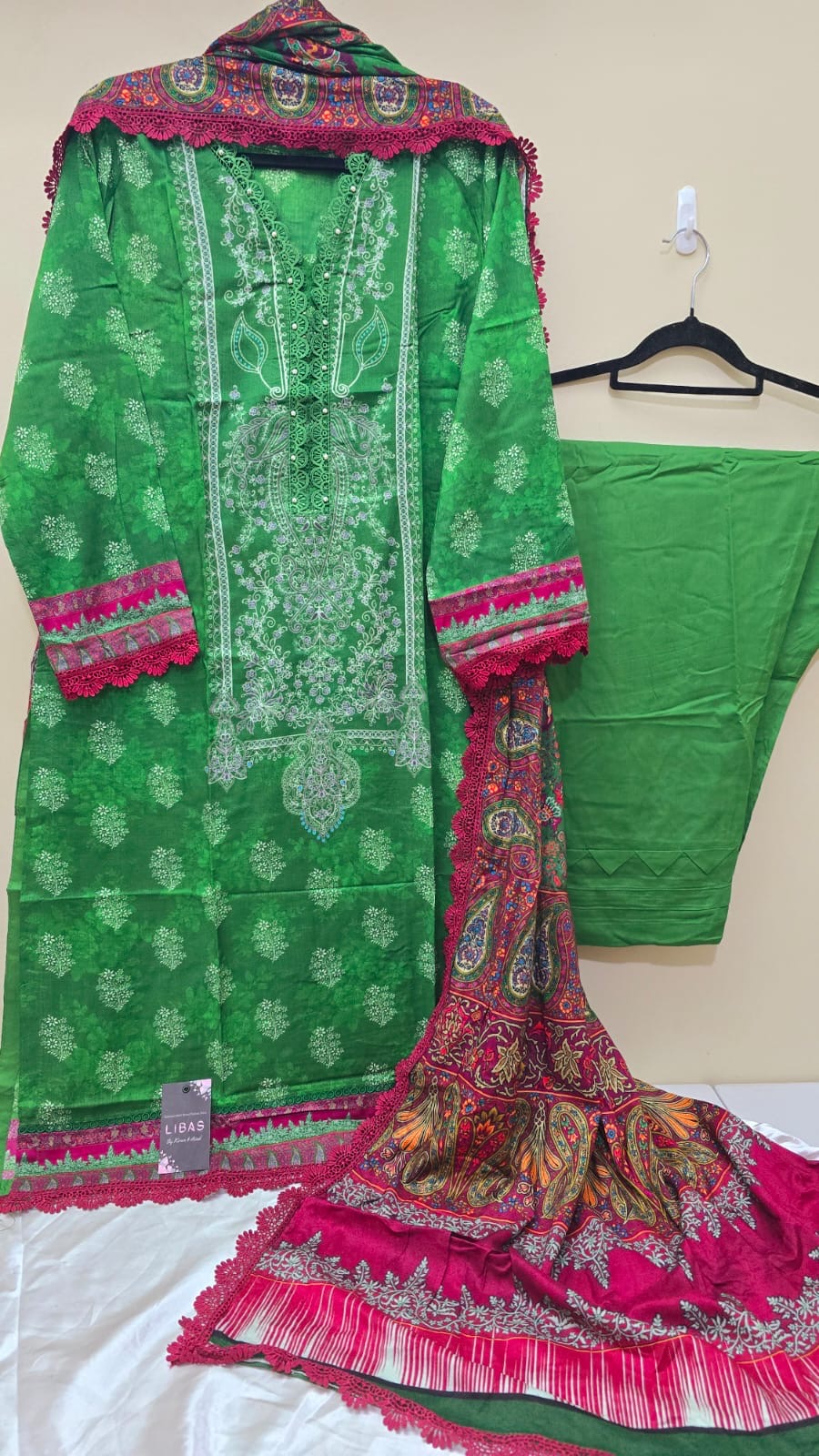 Mausammery - Linen -Emerald – LIBAS By Kiran & Asad